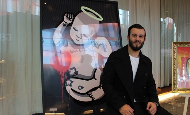 İkonları Kullanarak Ortaya Düşündüren İşler Çıkaran Sanatçı Fatih Sinan ...