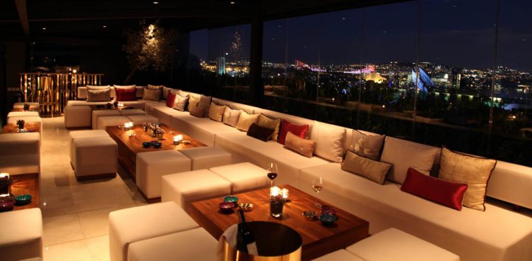 Her Zevke Uygun İstanbul Yılbaşı Programları ve Etkinlikleri [39 Mekan]