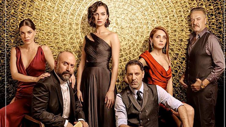 Sürükleyici Hikayesiyle Seyirciyi Ekrana Kilitleyen Babil Dizisi