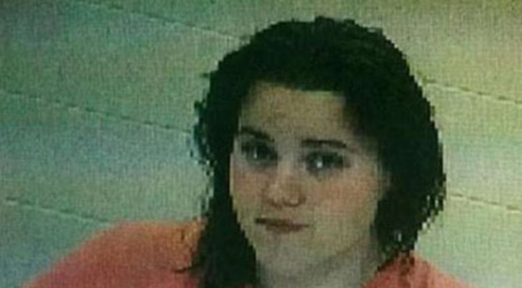 6 Yaşındaki Kızını “Uzaylılardan Korumak İçin” Öldüren Kadın: Darla ...